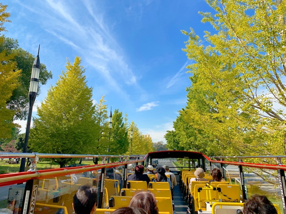 Japan's First Double-Decker Open-Top Bus 'Sky Bus'